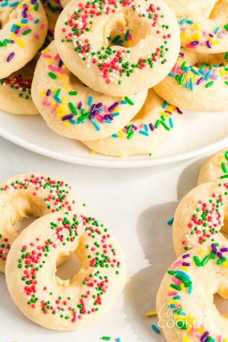 Mexican Cookies - Amanda's Cookin' - Cookies, Brownies, & Bars