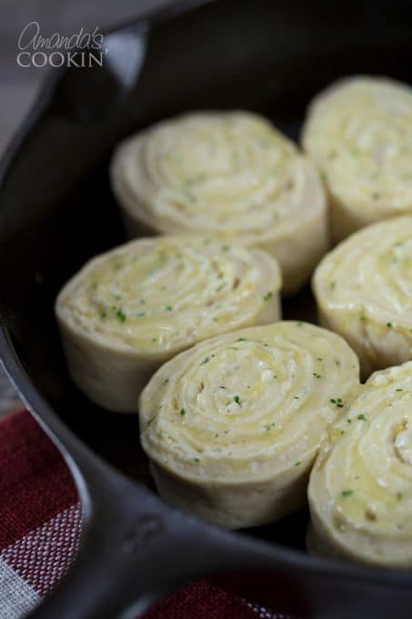 Parmesan Garlic Rolls: soft dinner roll recipe with garlic butter