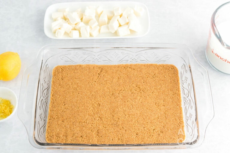 Lemon Cream Cheese Pudding Dessert - Amanda's Cookin' - One Pan