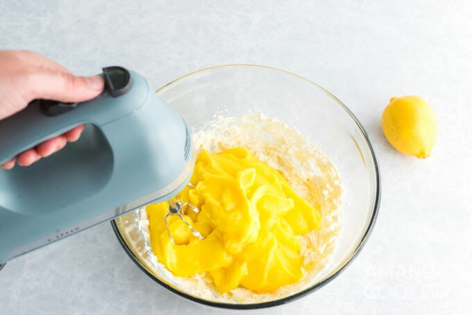 Lemon Cream Cheese Pudding Dessert - Amanda's Cookin' - One Pan