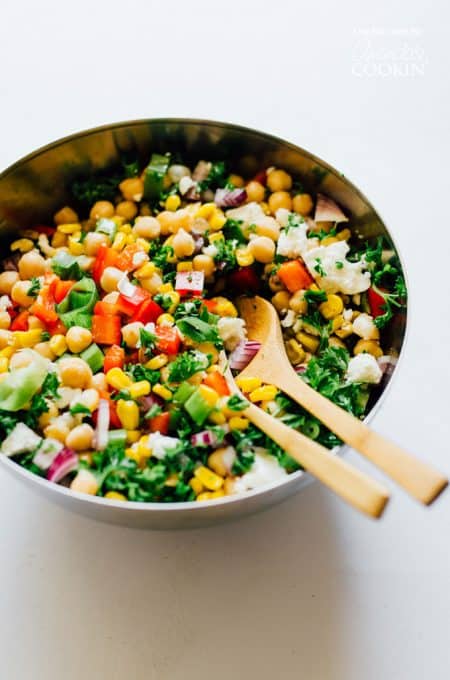 Sweet Corn and Chickpea Salad: your family will want to eat their veggies!