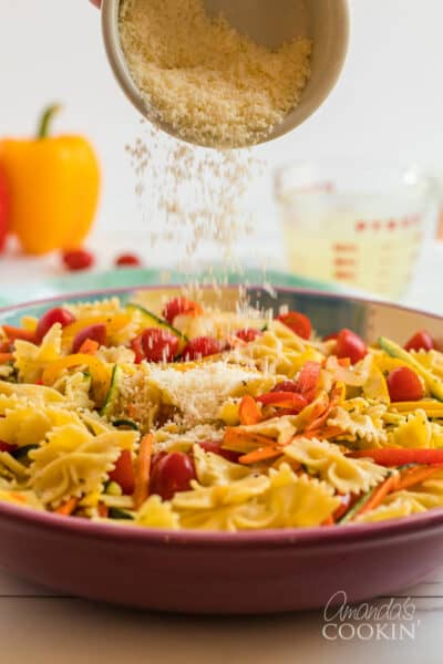 Pasta Primavera recipe - fresh veggies and pasta - Amanda's Cookin'