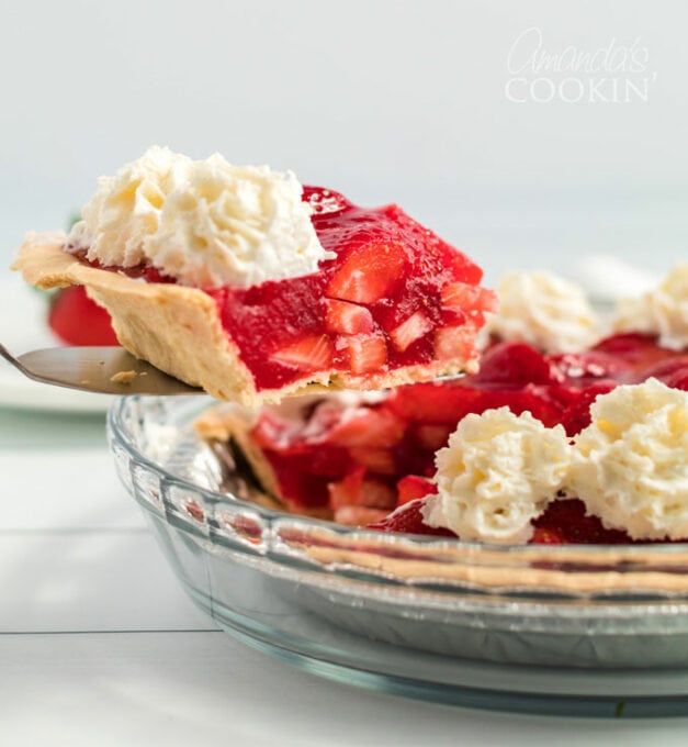 Strawberry Pie - pie recipe with jello - Amanda's Cookin'