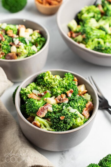 Broccoli Salad Recipe - Amanda's Cookin' - Salads
