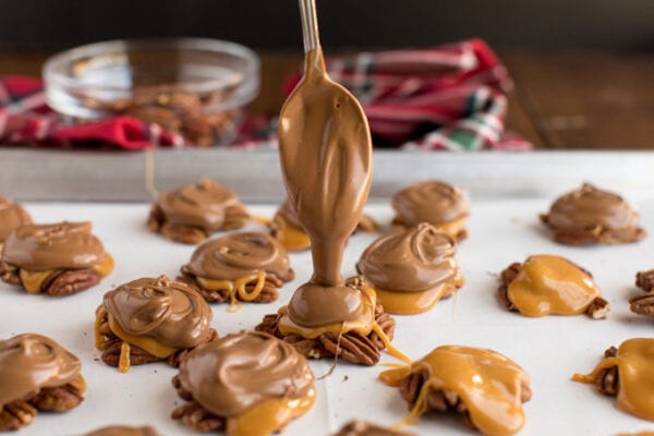 Chocolate Turtles Recipe - Amanda's Cookin'