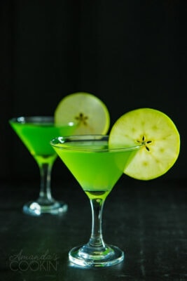 Appletini Cocktail Recipe - Amanda's Cookin' - Cocktails