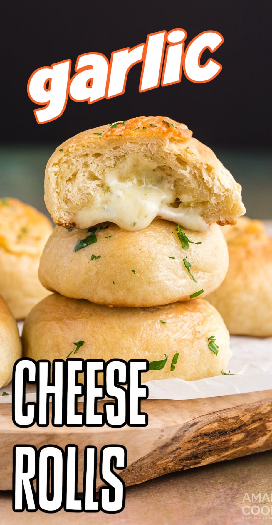 Garlic Cheese Rolls - Amanda's Cookin' - Biscuits & Rolls