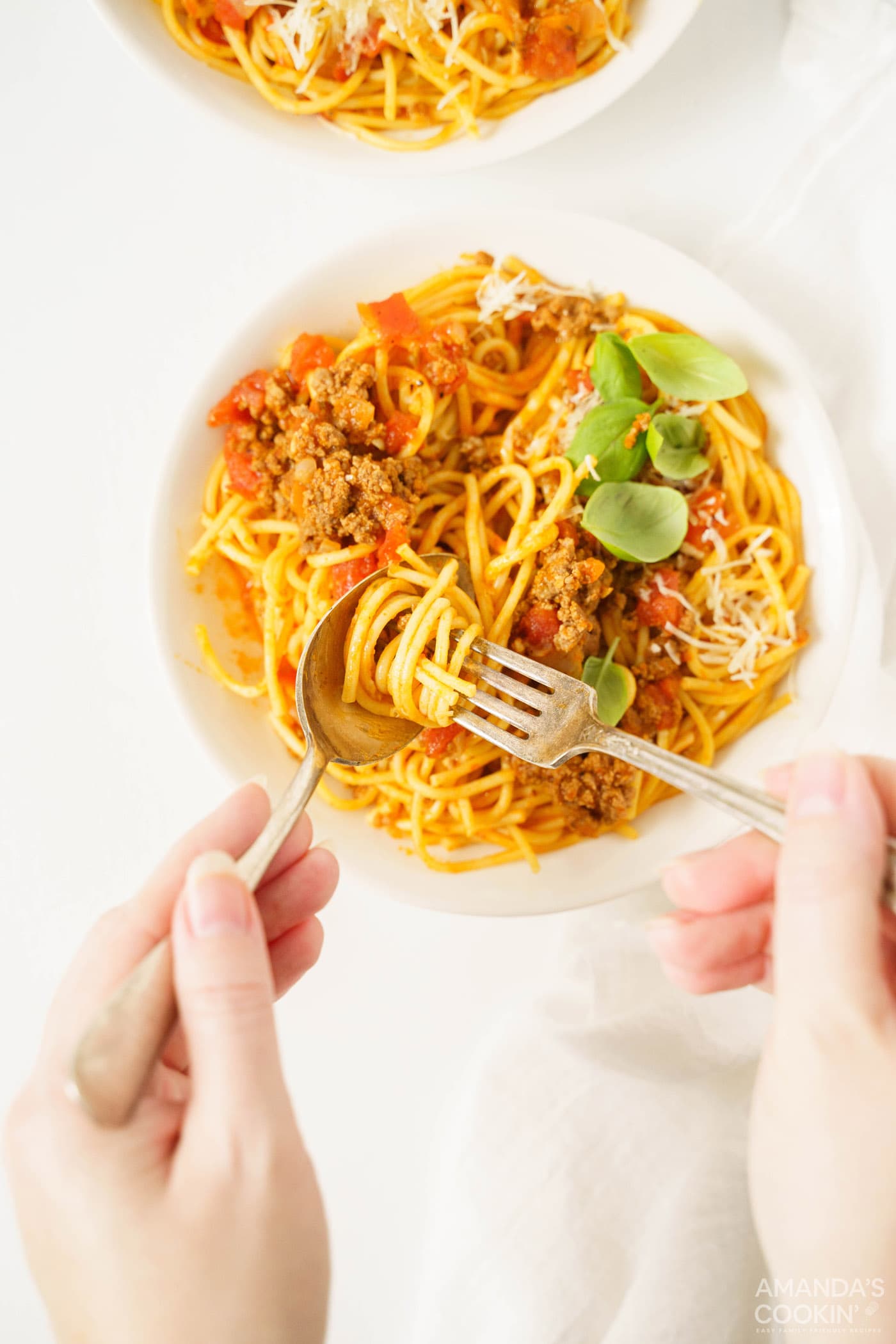 Instant Pot Spaghetti and Meat Sauce - Amanda's Cookin' - Pasta