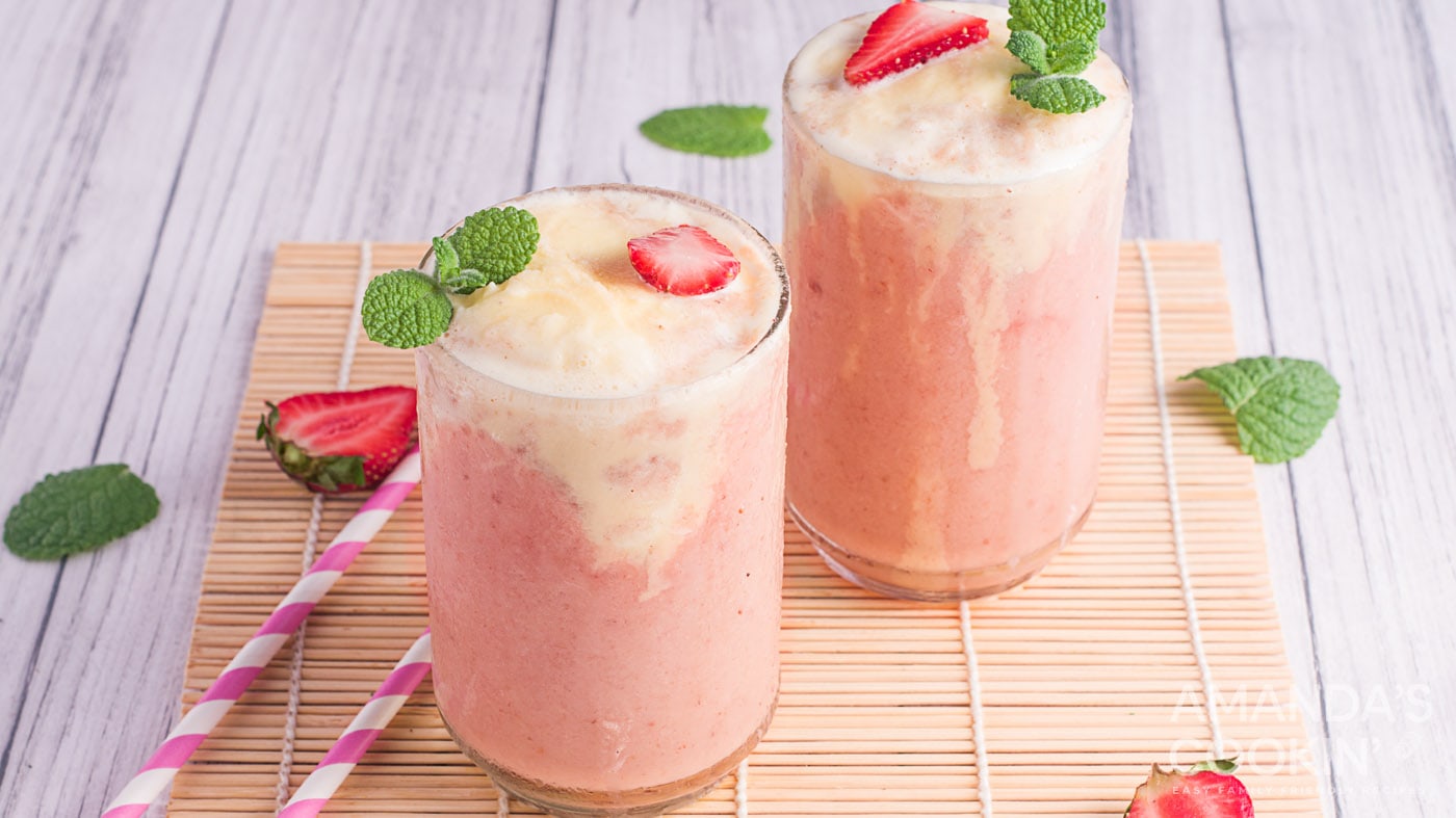 Strawberry Banana Fizzy Float - Amanda's Cookin' - Ice Cream & Frozen ...