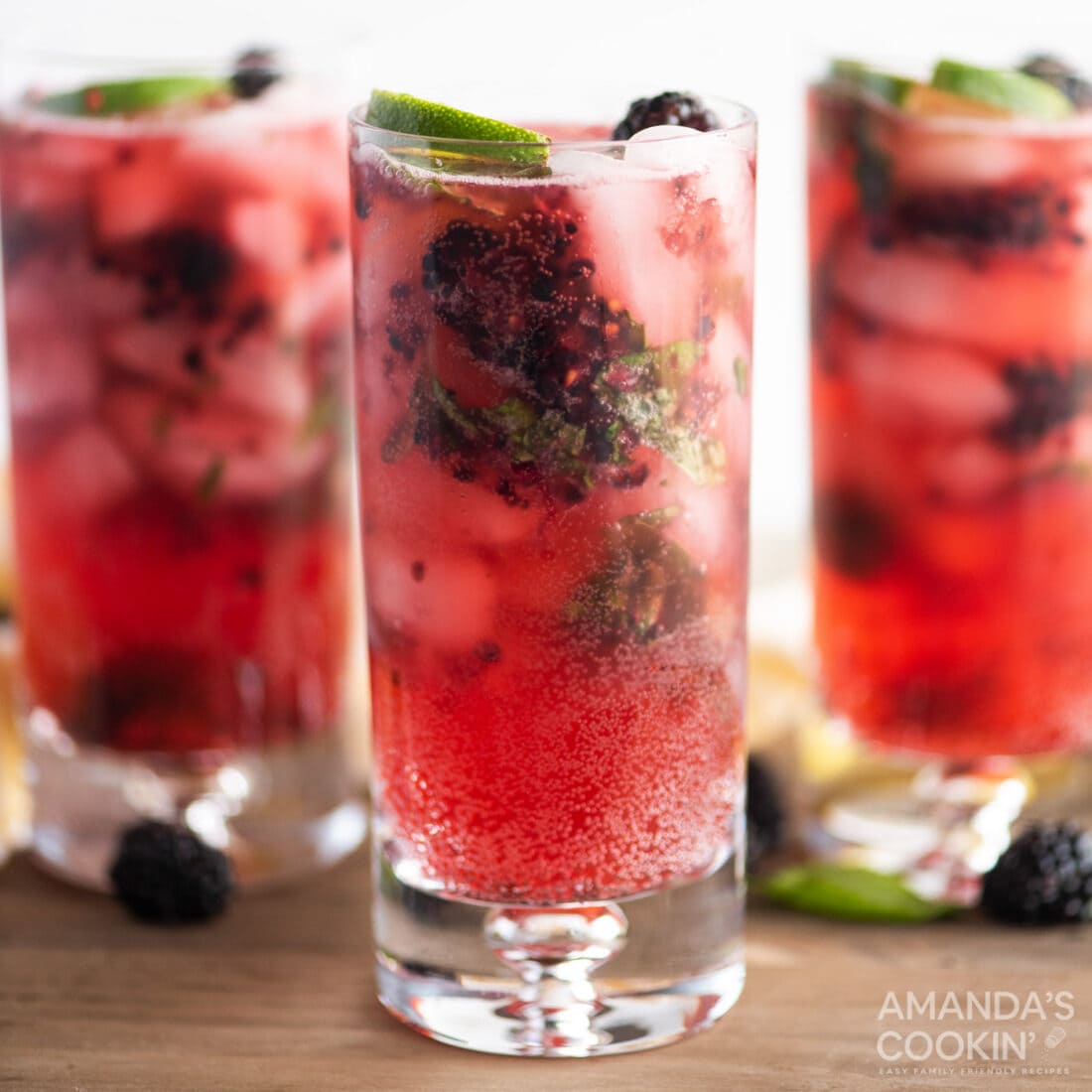 Blackberry Mojito - Amanda's Cookin' - Cocktails
