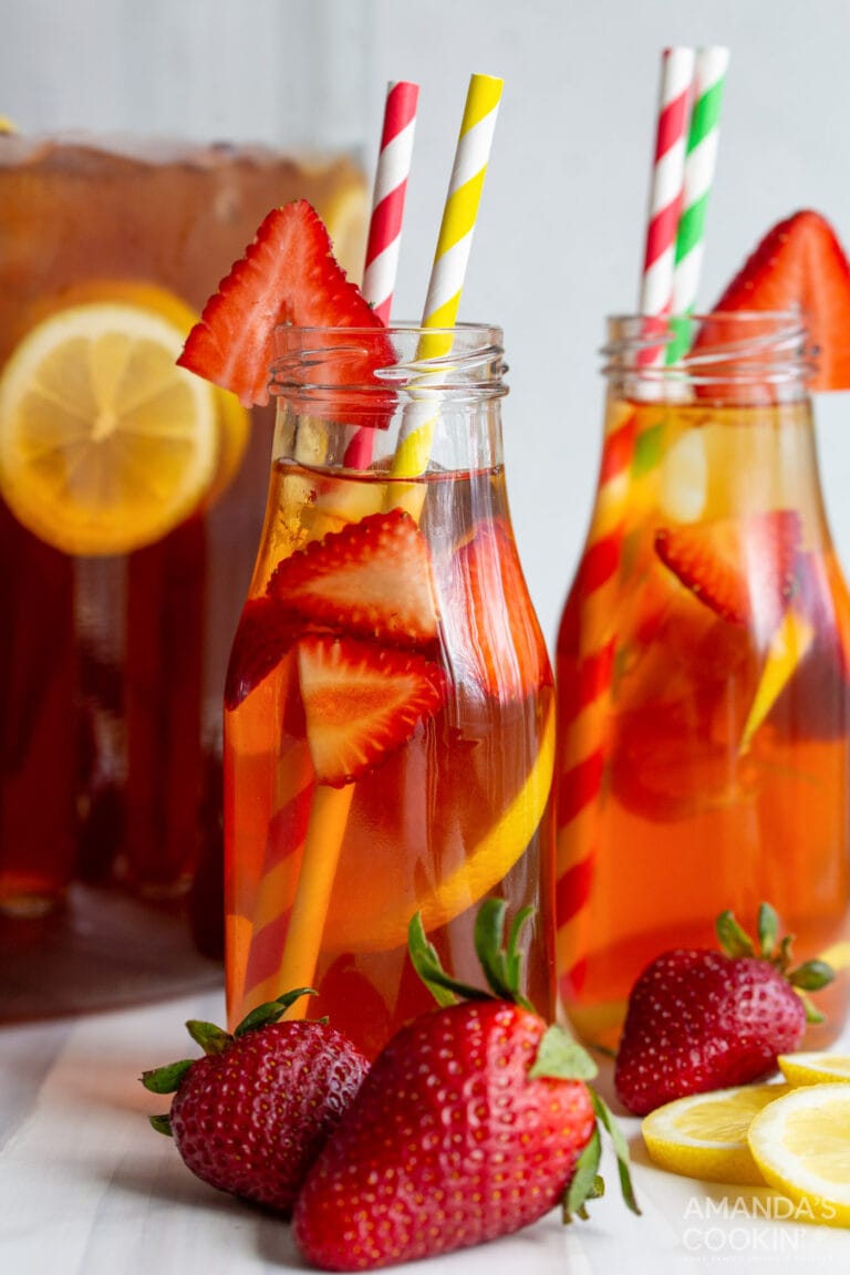 Strawberry Sweet Tea - Amanda's Cookin' - Drinks