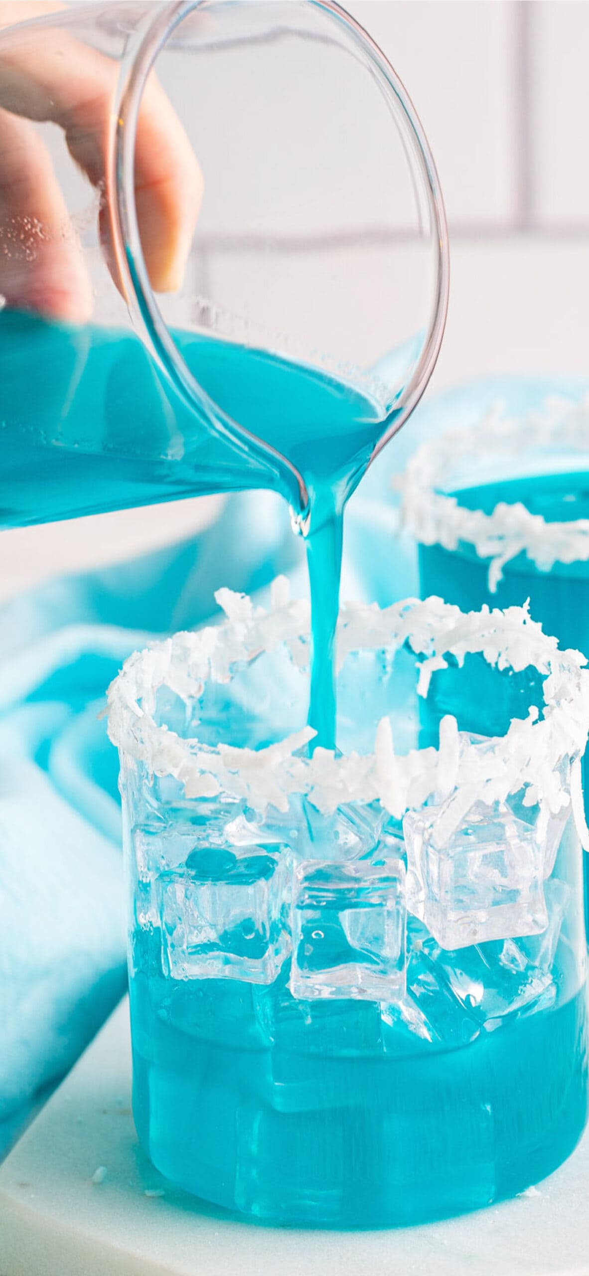 Ocean Water Cocktail - Amanda's Cookin' - Cocktails