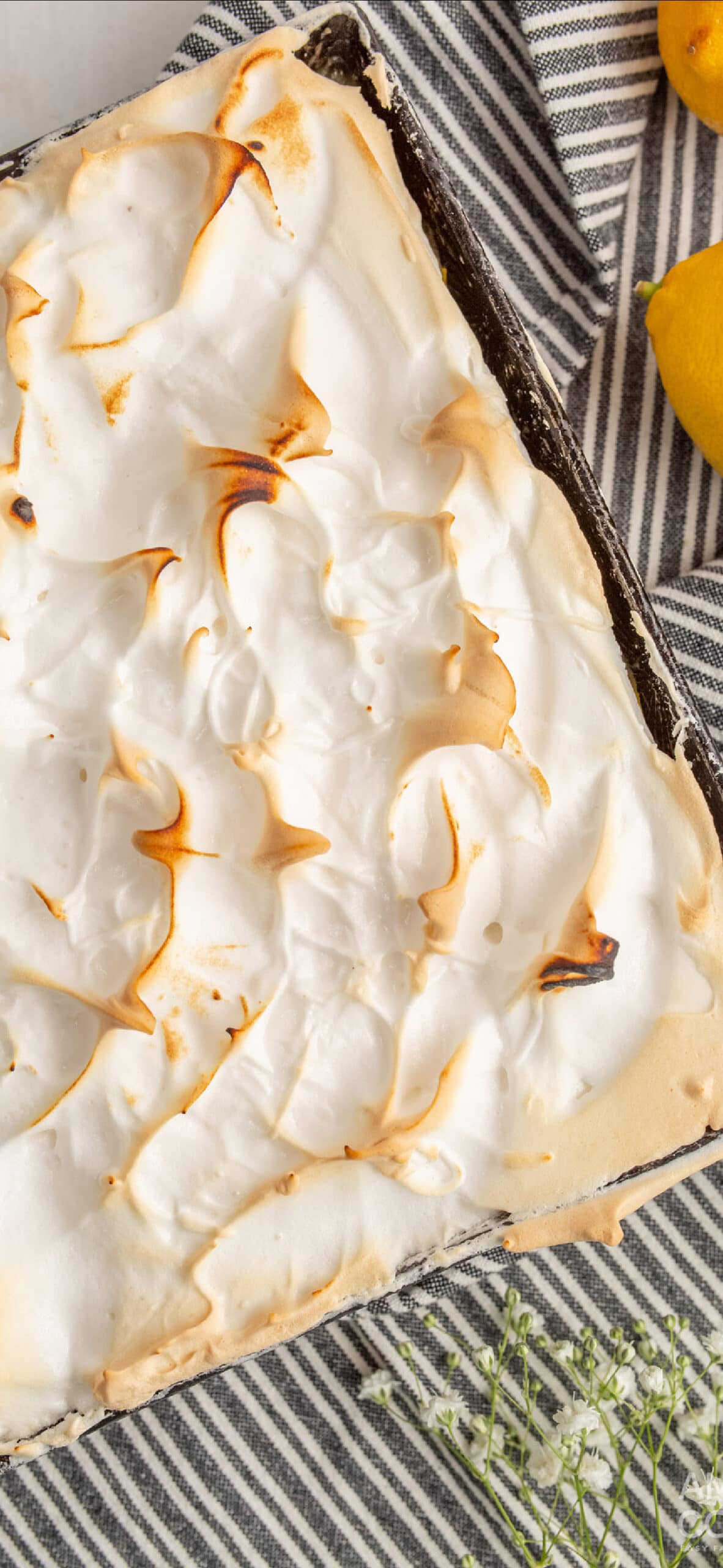 Lemon Meringue Pie Bars - Amanda's Cookin' - One Pan Desserts