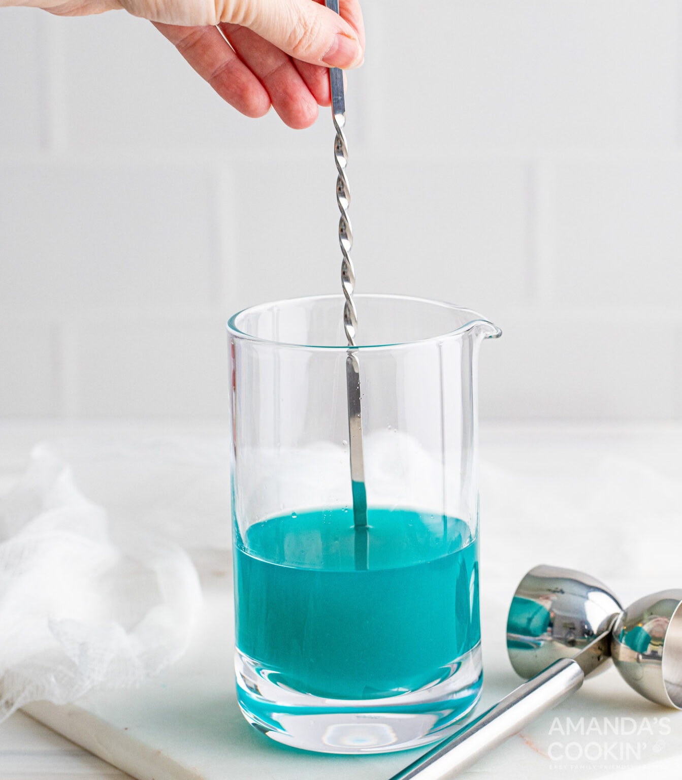 Ocean Water Cocktail - Amanda's Cookin' - Cocktails