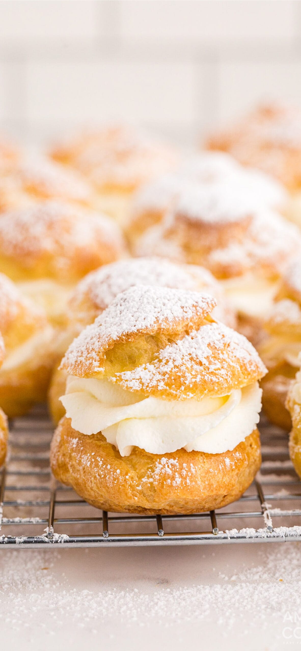 Cream Puffs - Amanda's Cookin' - Pies & Tarts