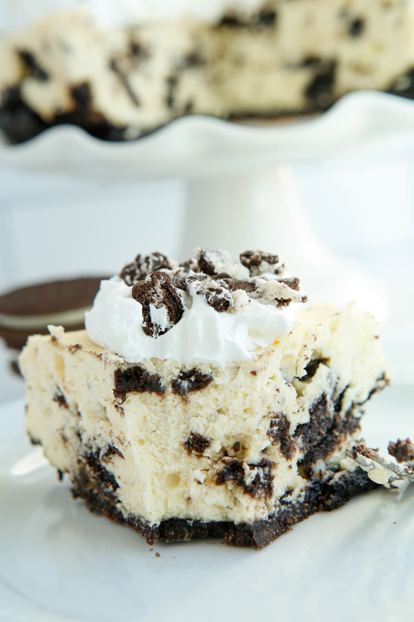 Instant Pot Oreo Cheesecake - Amanda's Cookin' - Cheesecakes