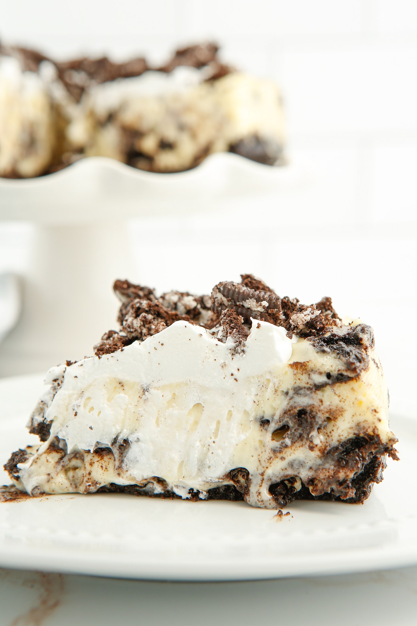 Instant Pot Oreo Cheesecake - Amanda's Cookin' - Cheesecakes