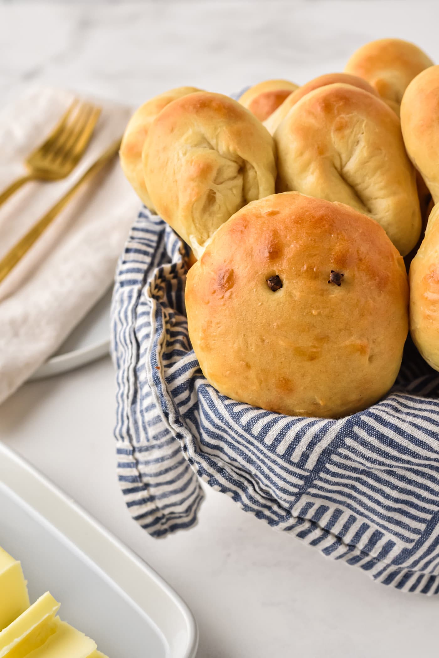 Bunny Rolls - Amanda's Cookin' - Biscuits & Rolls
