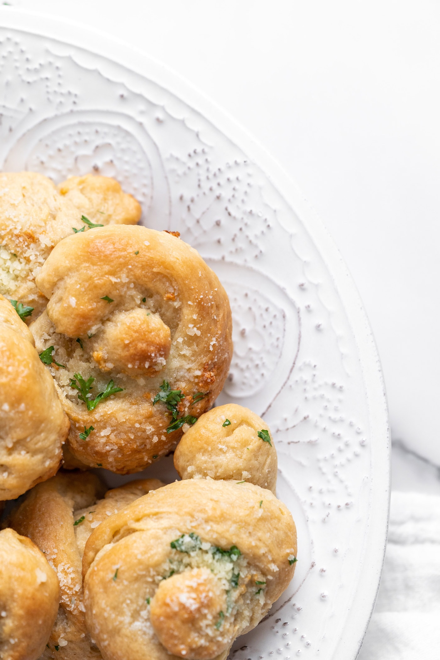 Garlic Knots - Amanda's Cookin' - Biscuits & Rolls