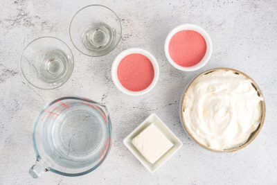 Creamy Raspberry Jello Parfaits - Amanda's Cookin' - Trifles & Parfaits