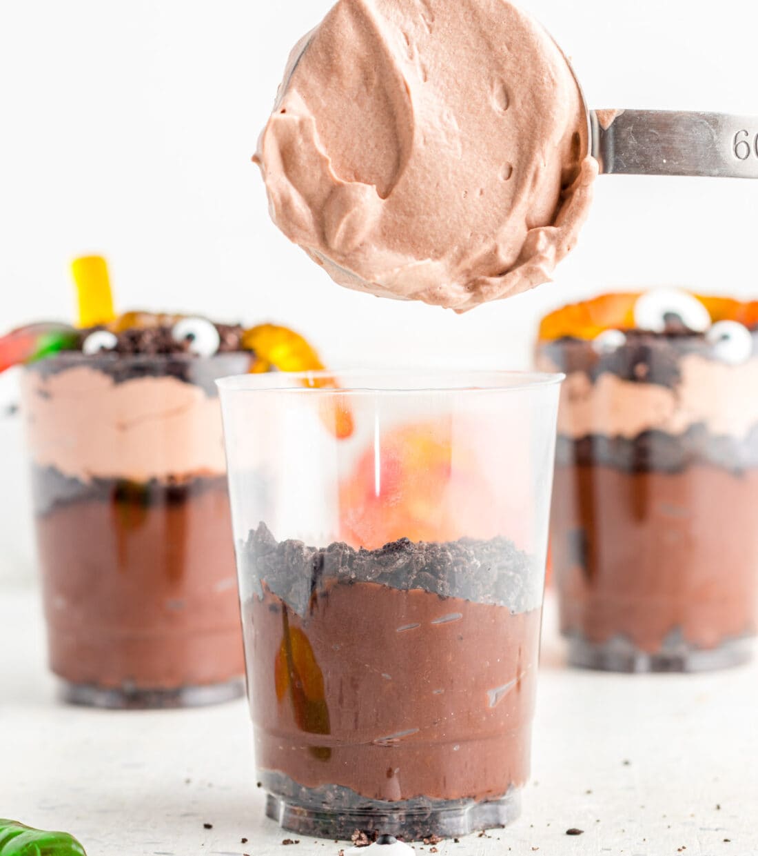 Halloween Dirt Cups - Amanda's Cookin' - Halloween