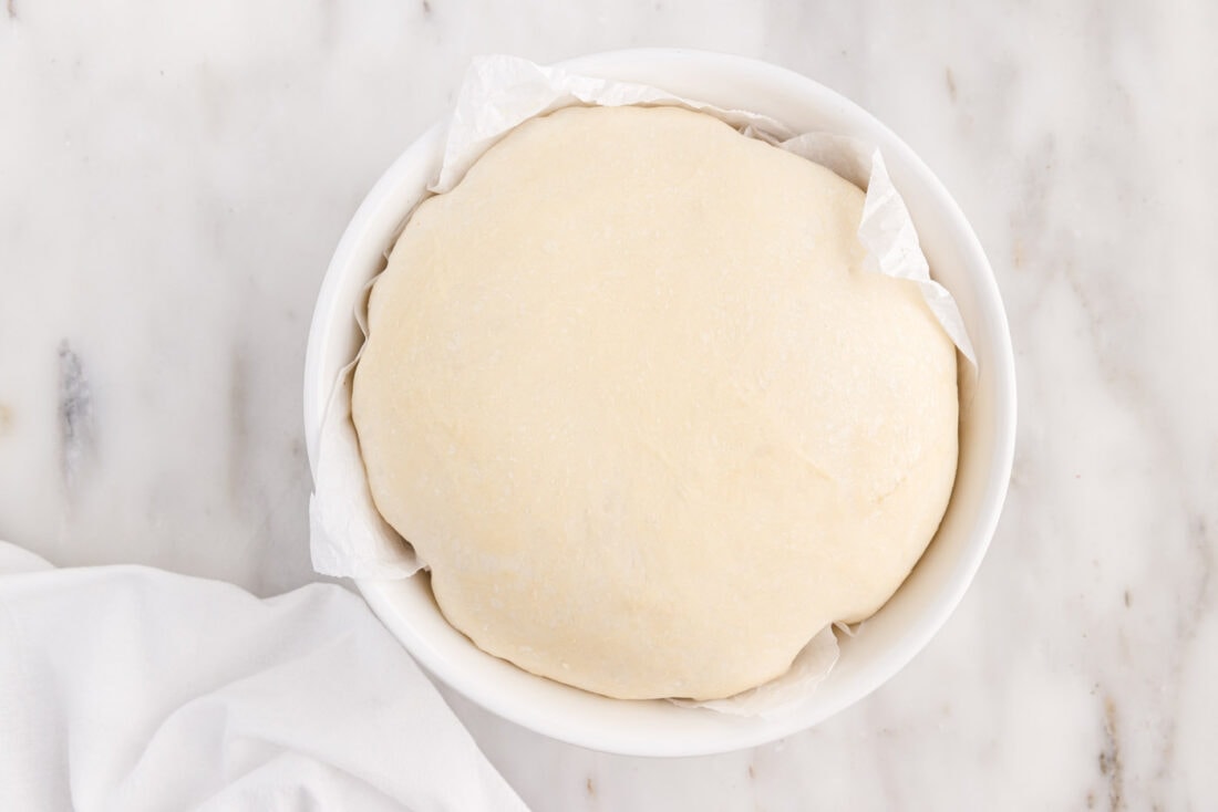 Dutch Oven Bread - Amanda's Cookin' - Yeast Breads