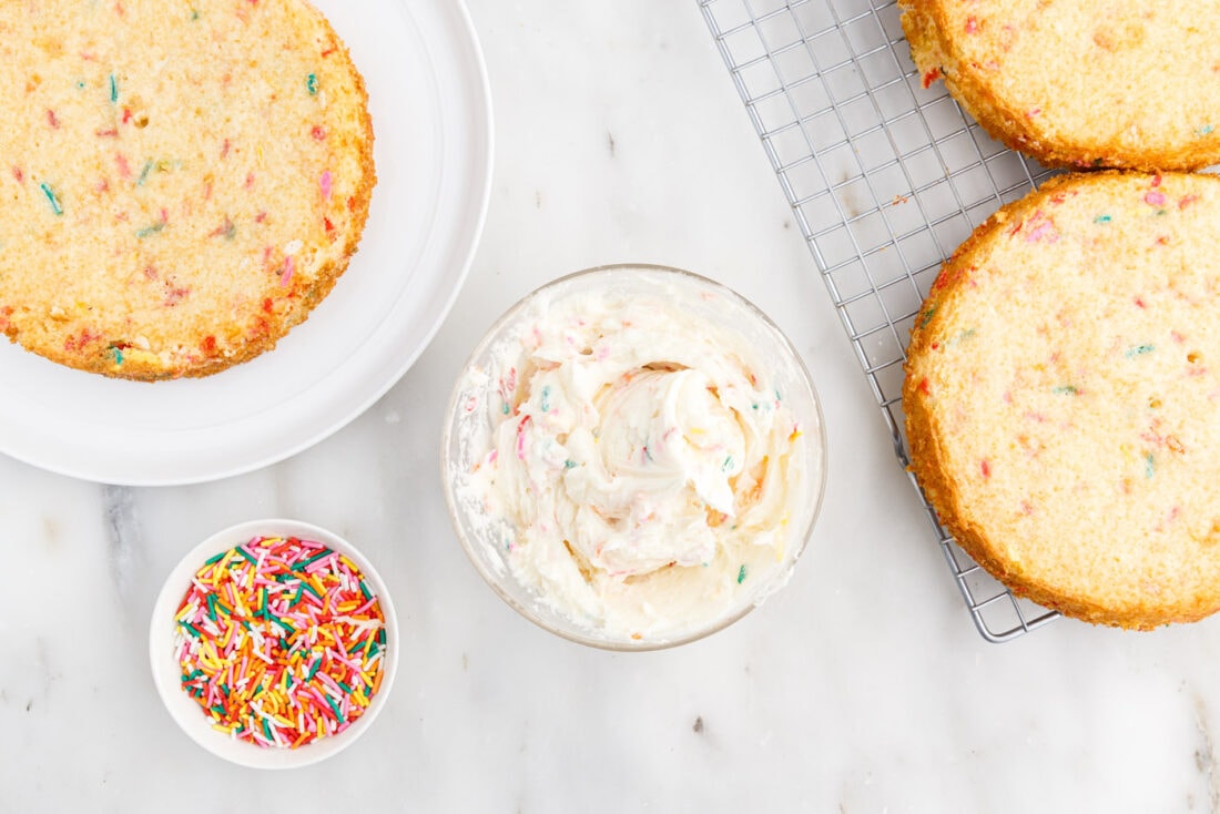 Funfetti Cake - Amanda's Cookin' - Cake & Cupcakes