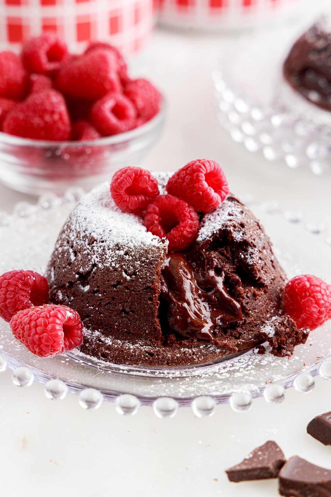 Lava Cake - Amanda's Cookin' - Cake & Cupcakes