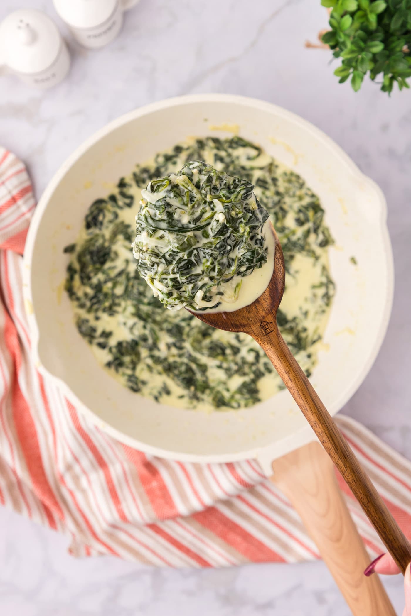 Creamed Spinach - Amanda's Cookin' - Vegetables