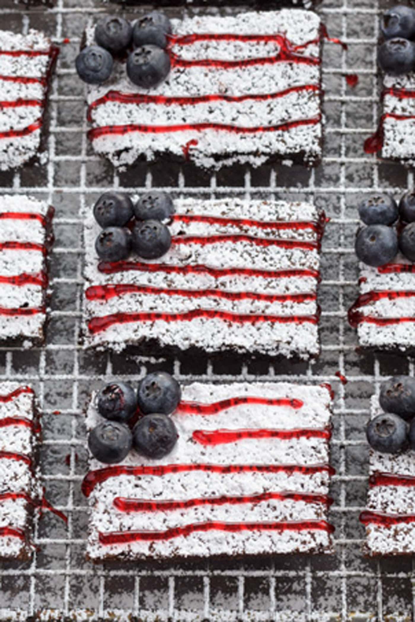 American Flag Brownies: an easy dessert for patriotic holidays