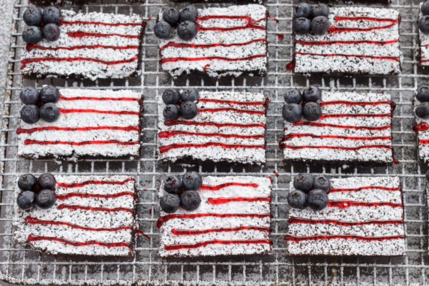 American Flag Brownies: an easy dessert for patriotic holidays