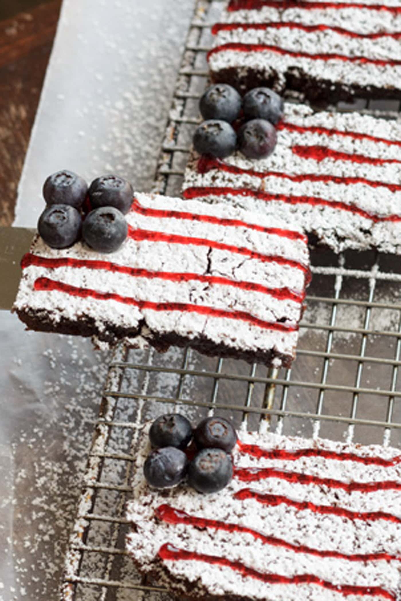 American Flag Brownies: an easy dessert for patriotic holidays