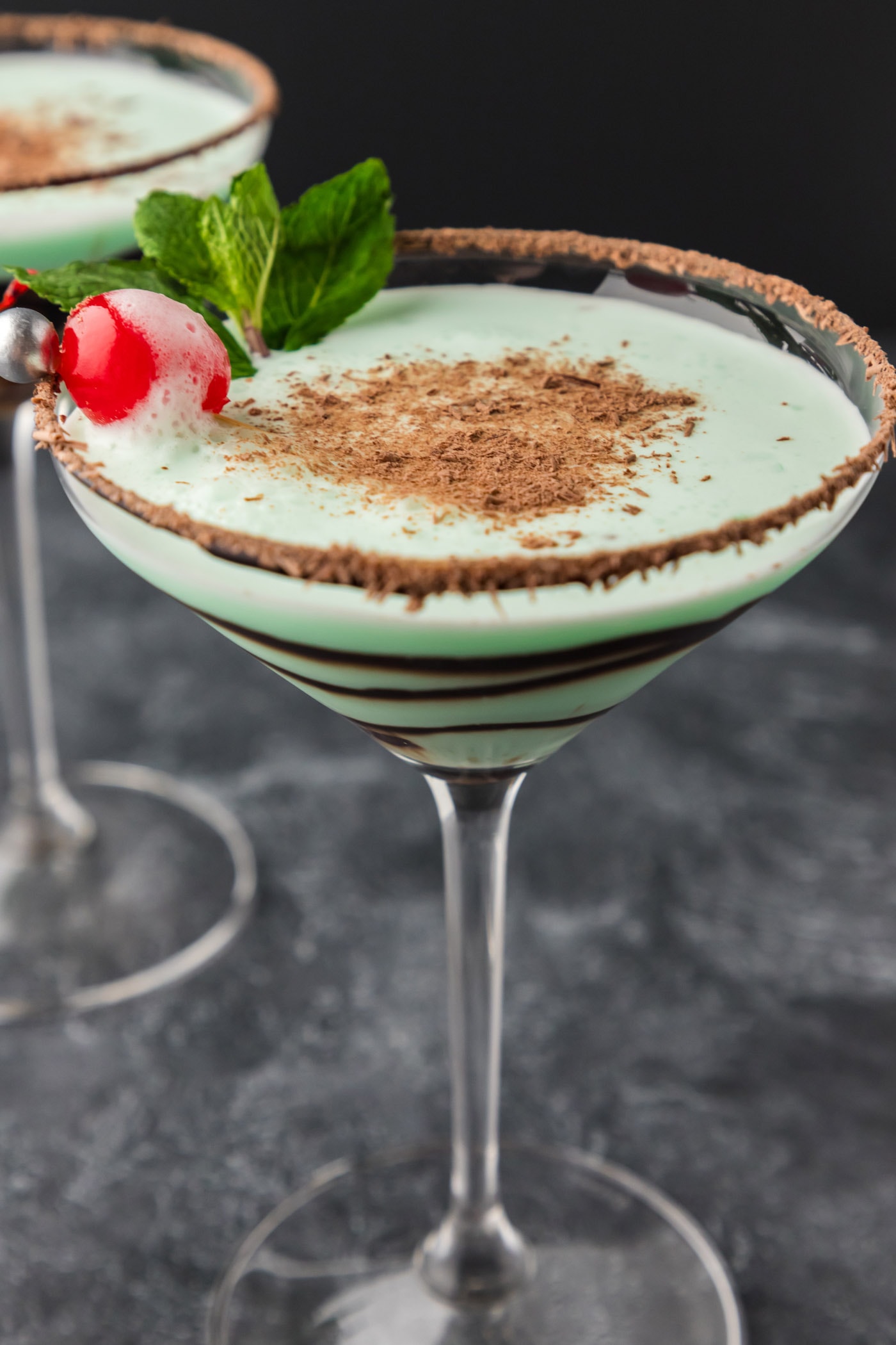 Grasshopper Drink - Amanda's Cookin' - Cocktails