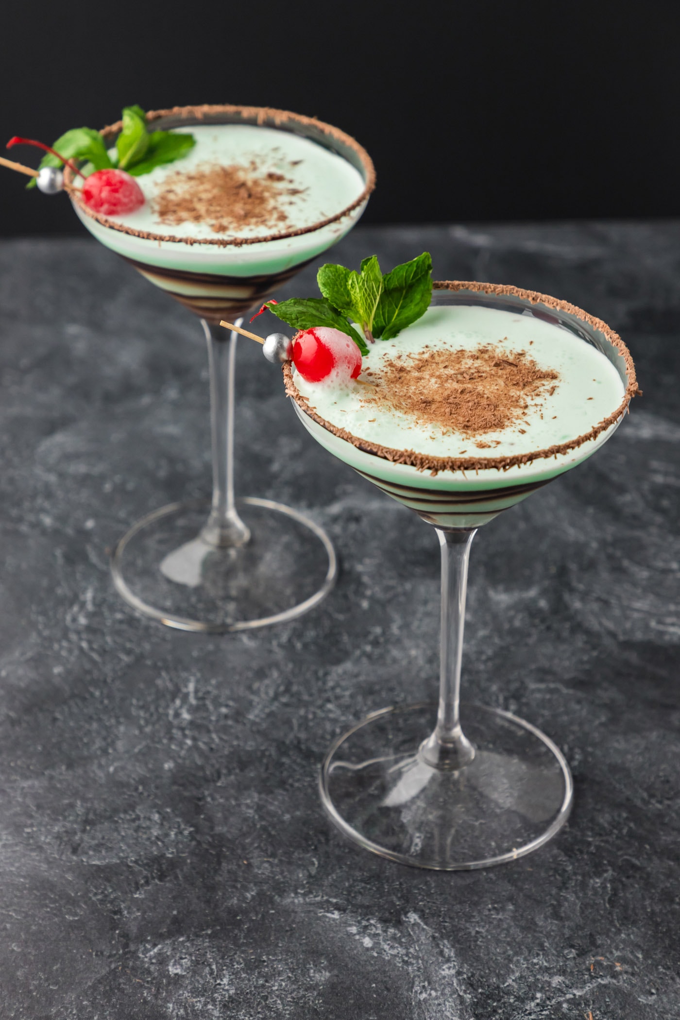 Grasshopper Drink - Amanda's Cookin' - Cocktails