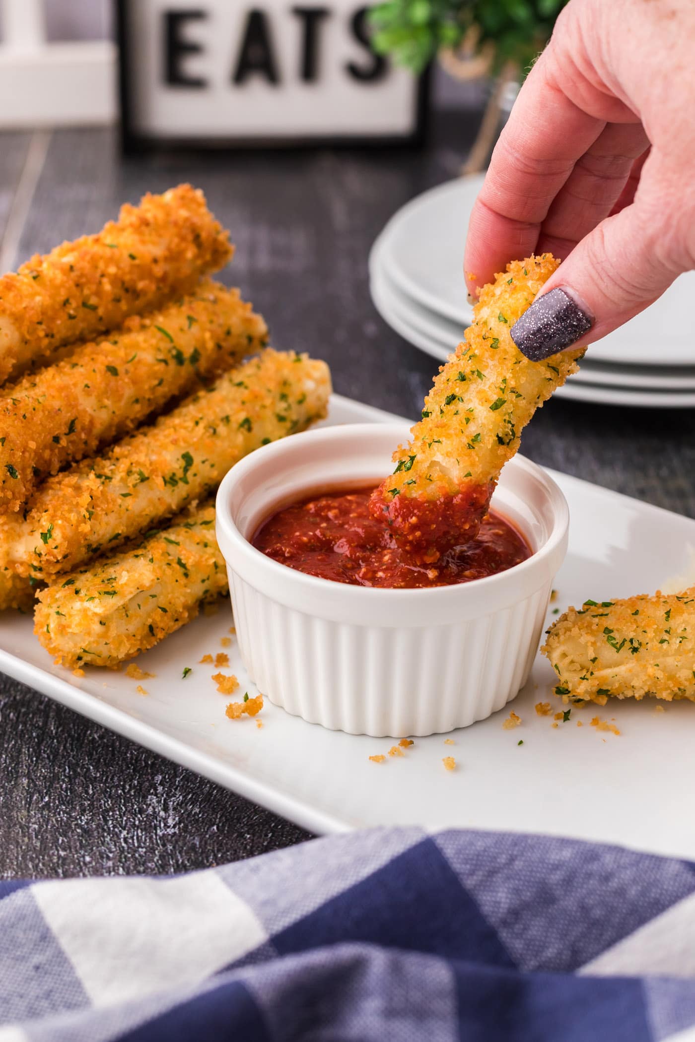 Wonton Cheese Sticks - Amanda's Cookin' - Apps & Finger Foods