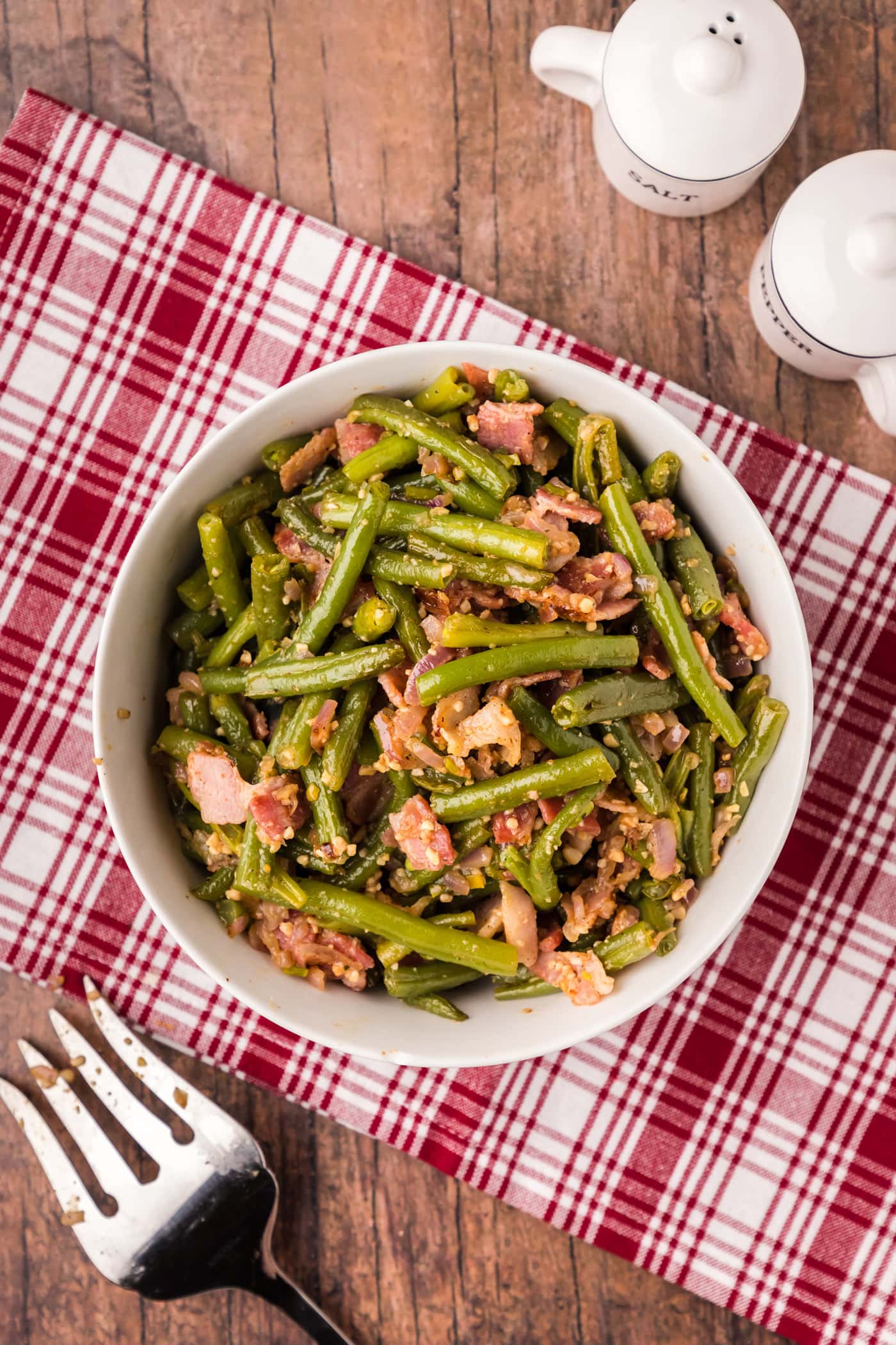 Southern Green Beans - Amanda's Cookin' - Vegetables