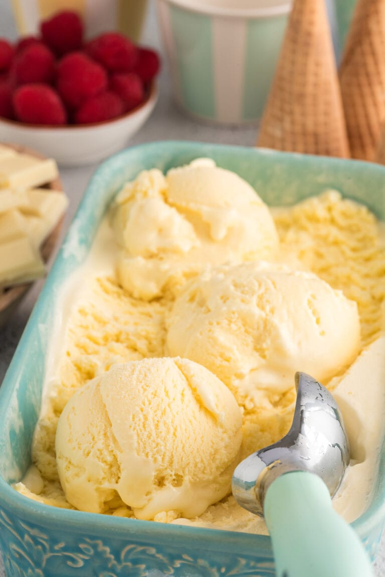 White Chocolate Ice Cream - Amanda's Cookin' - Ice Cream & Frozen Treats