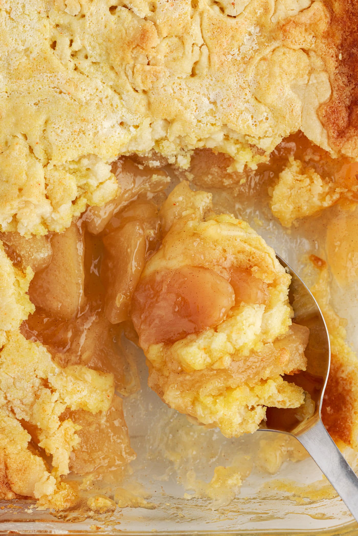 Apple Dump Cake - Amanda's Cookin' - Cake & Cupcakes