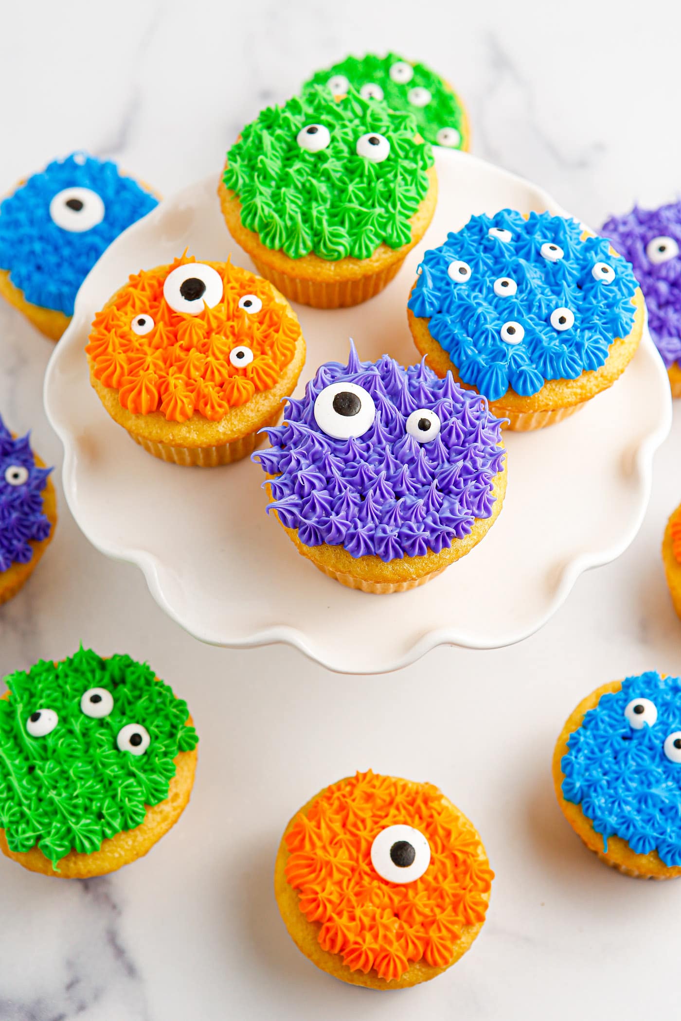 Monster Cupcakes - Amanda's Cookin' - Halloween