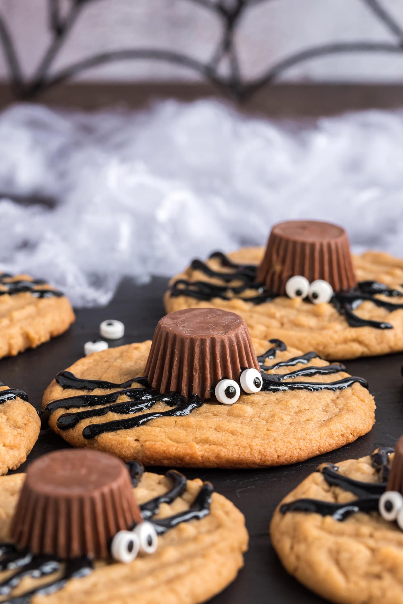 Spider Cookies - Amanda's Cookin' - Halloween