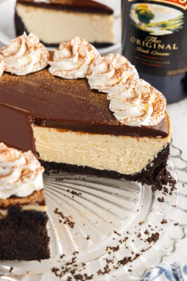 Baileys Cheesecake - Amanda's Cookin' - Cheesecakes