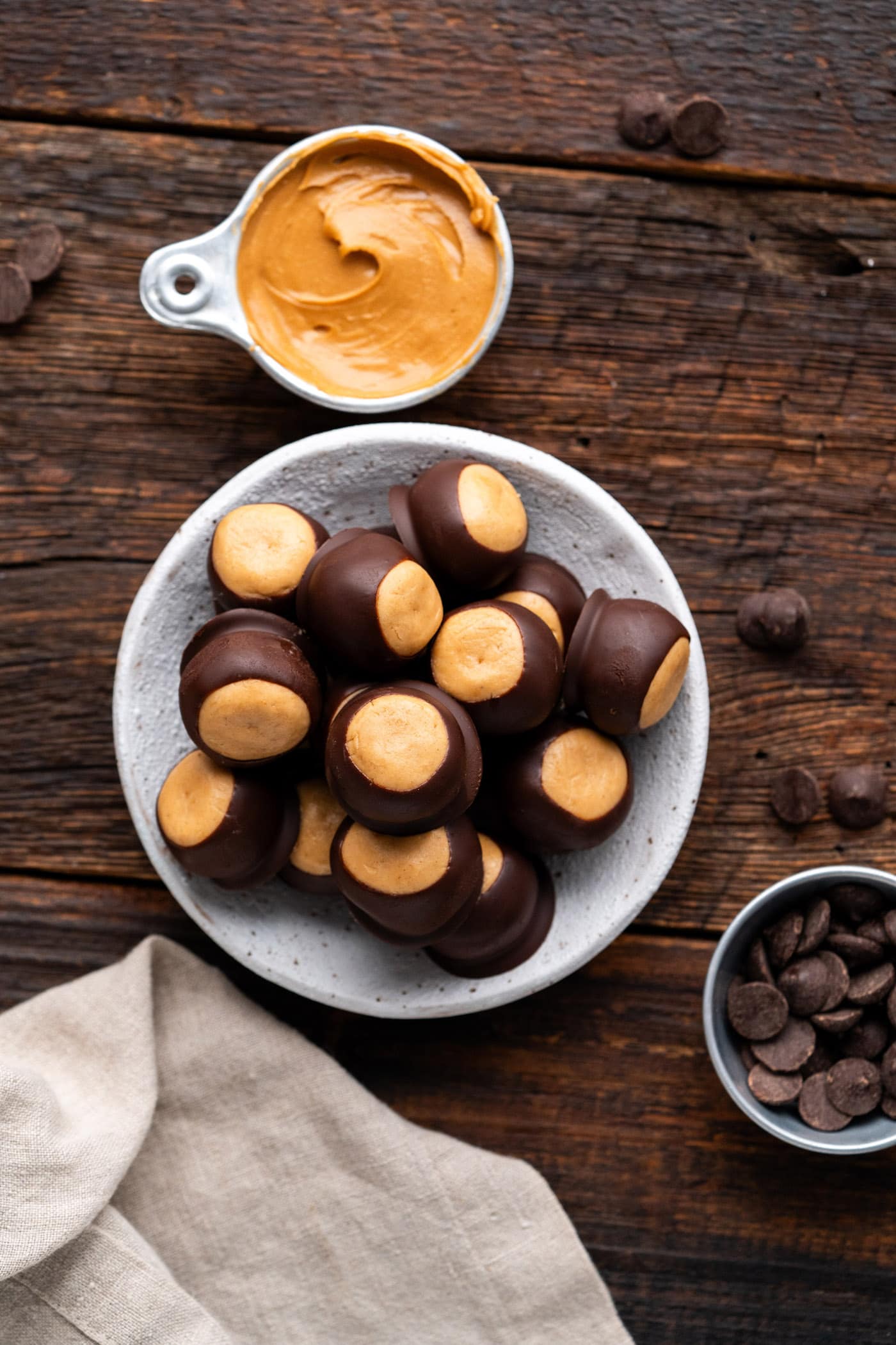 Buckeye Candy - Amanda's Cookin' - Candy