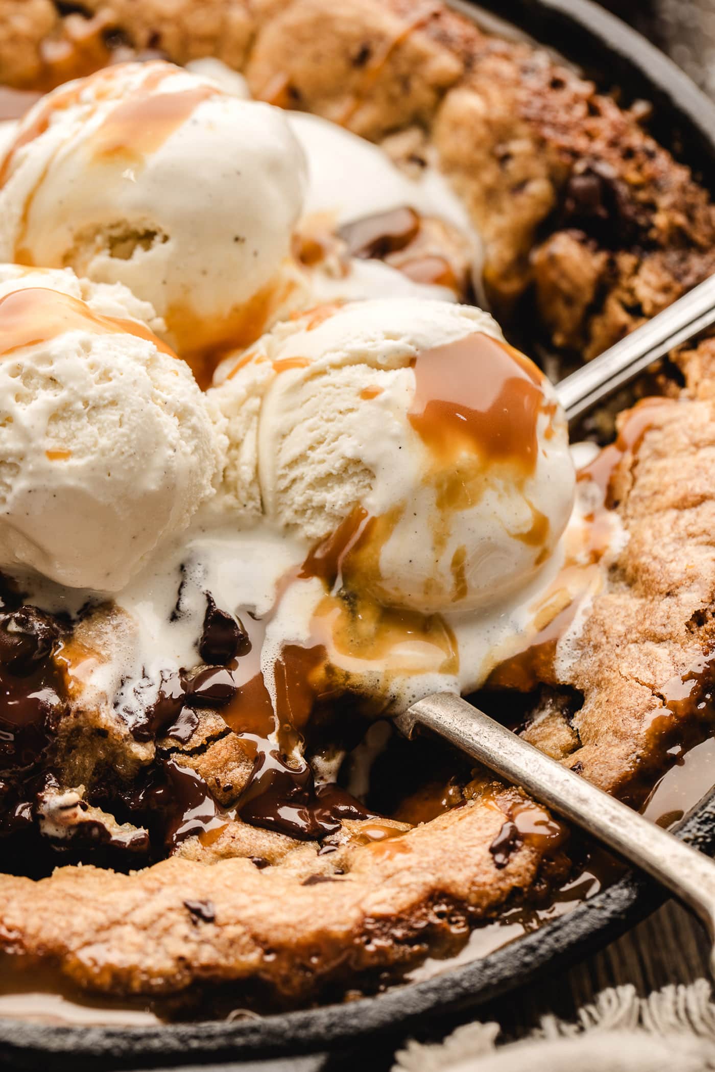 Chocolate Chip Caramel Skillet Cookie - Amanda's Cookin' - Cookies ...