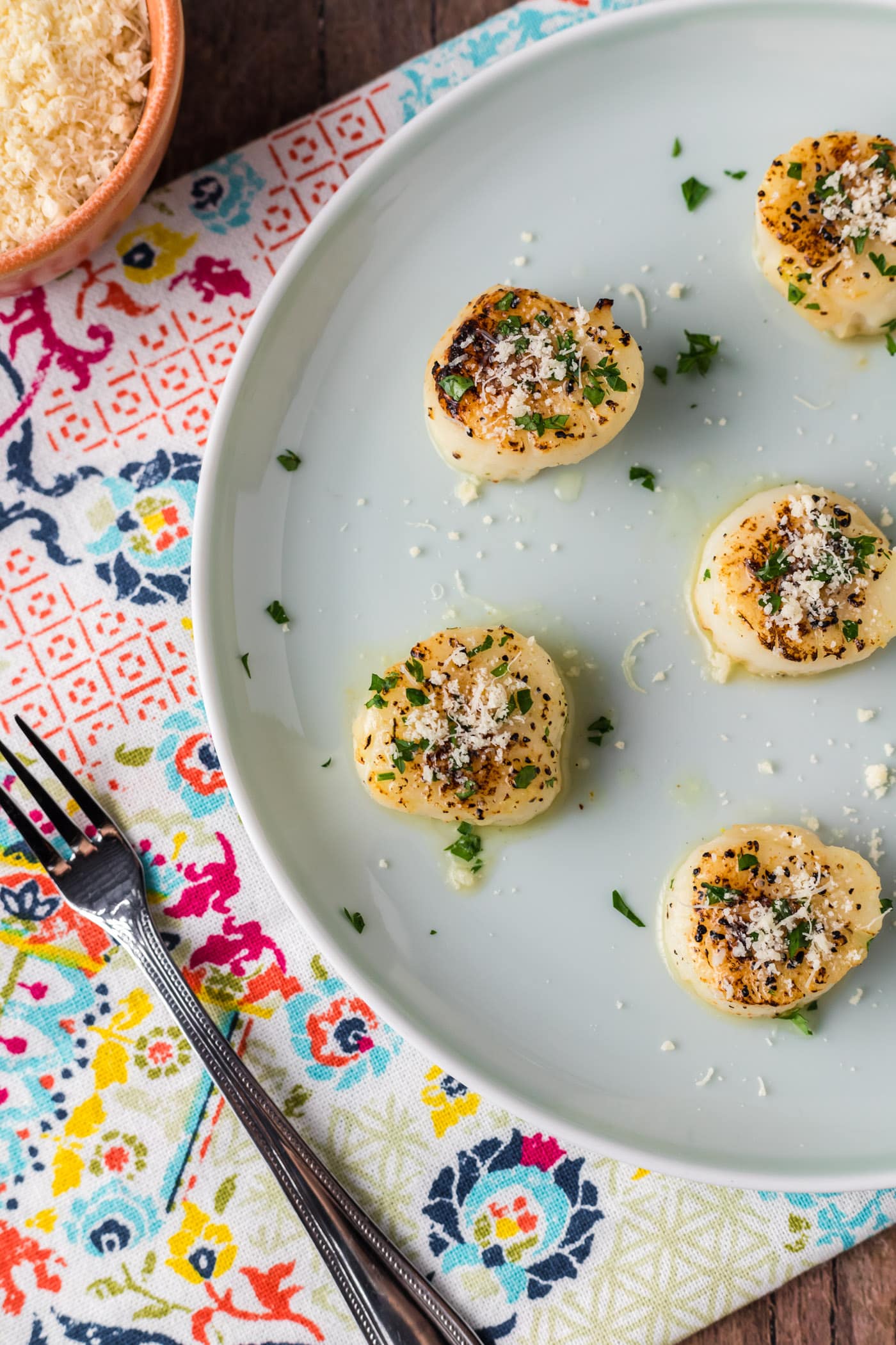 Broiled Scallops - Amanda's Cookin' - Fish & Seafood