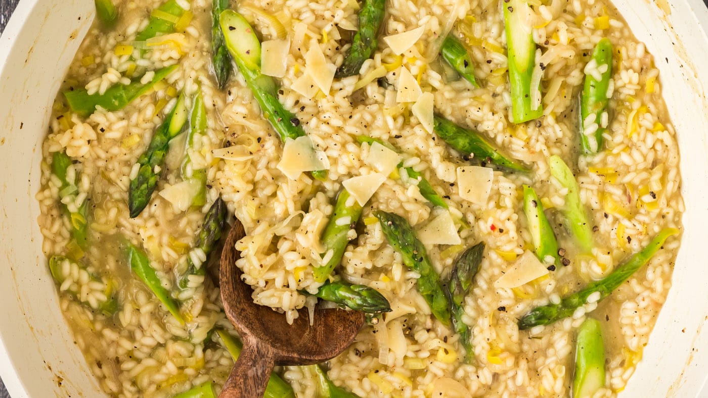 Asparagus Risotto - Amanda's Cookin' - Meatless & Vegetarian