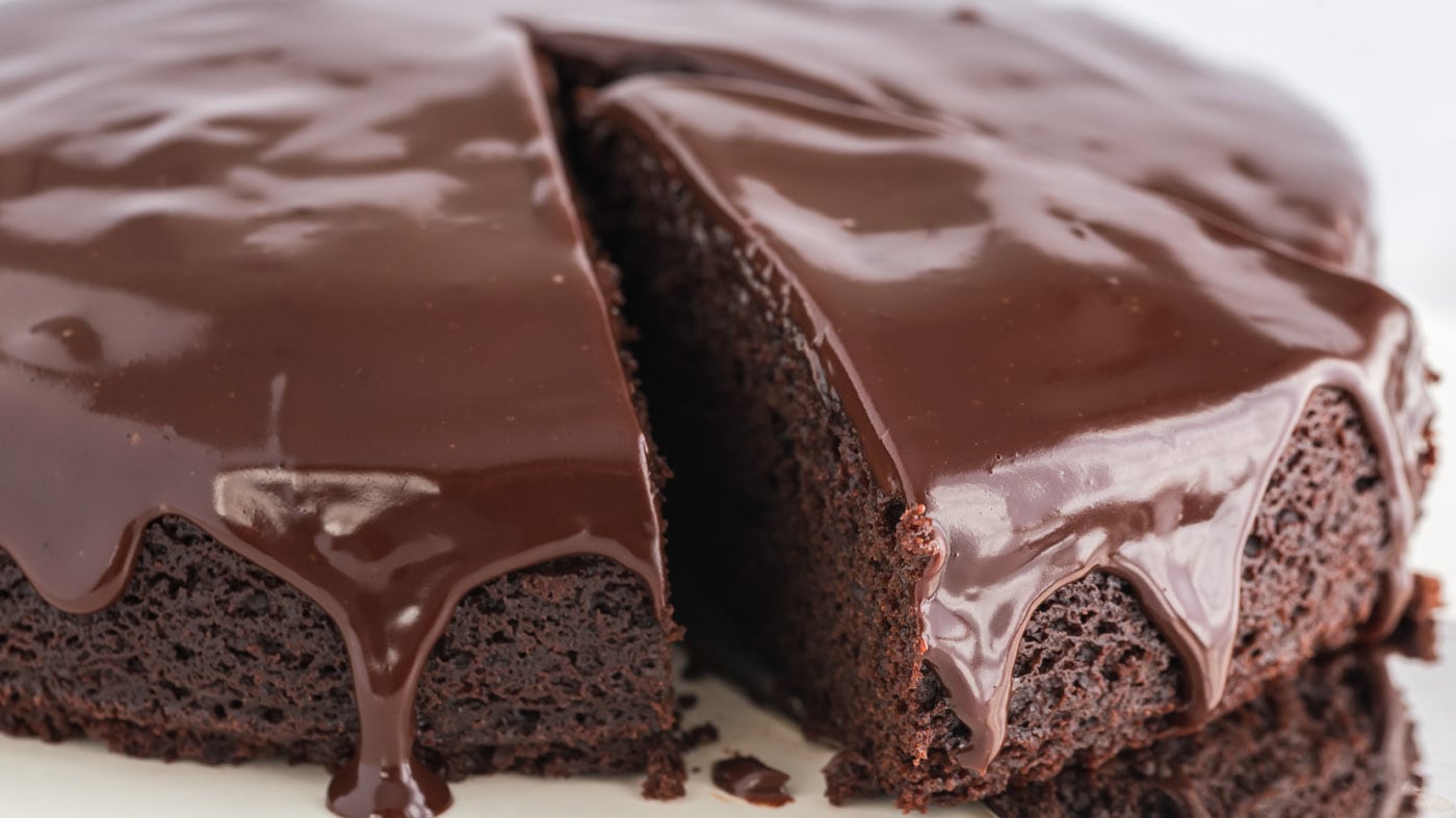 Dark Chocolate Cake - Amanda's Cookin' - Cake & Cupcakes