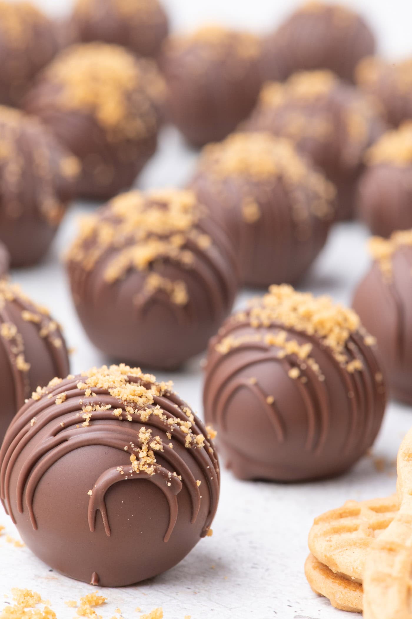 Nutter Butter Balls - Amanda's Cookin' - No Bake Desserts