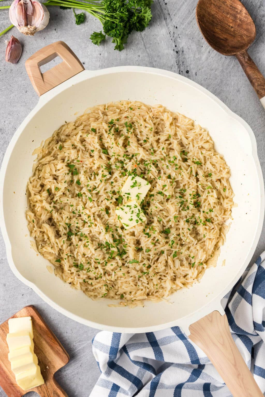 Garlic Butter Rice - Amanda's Cookin' - Grain Sides
