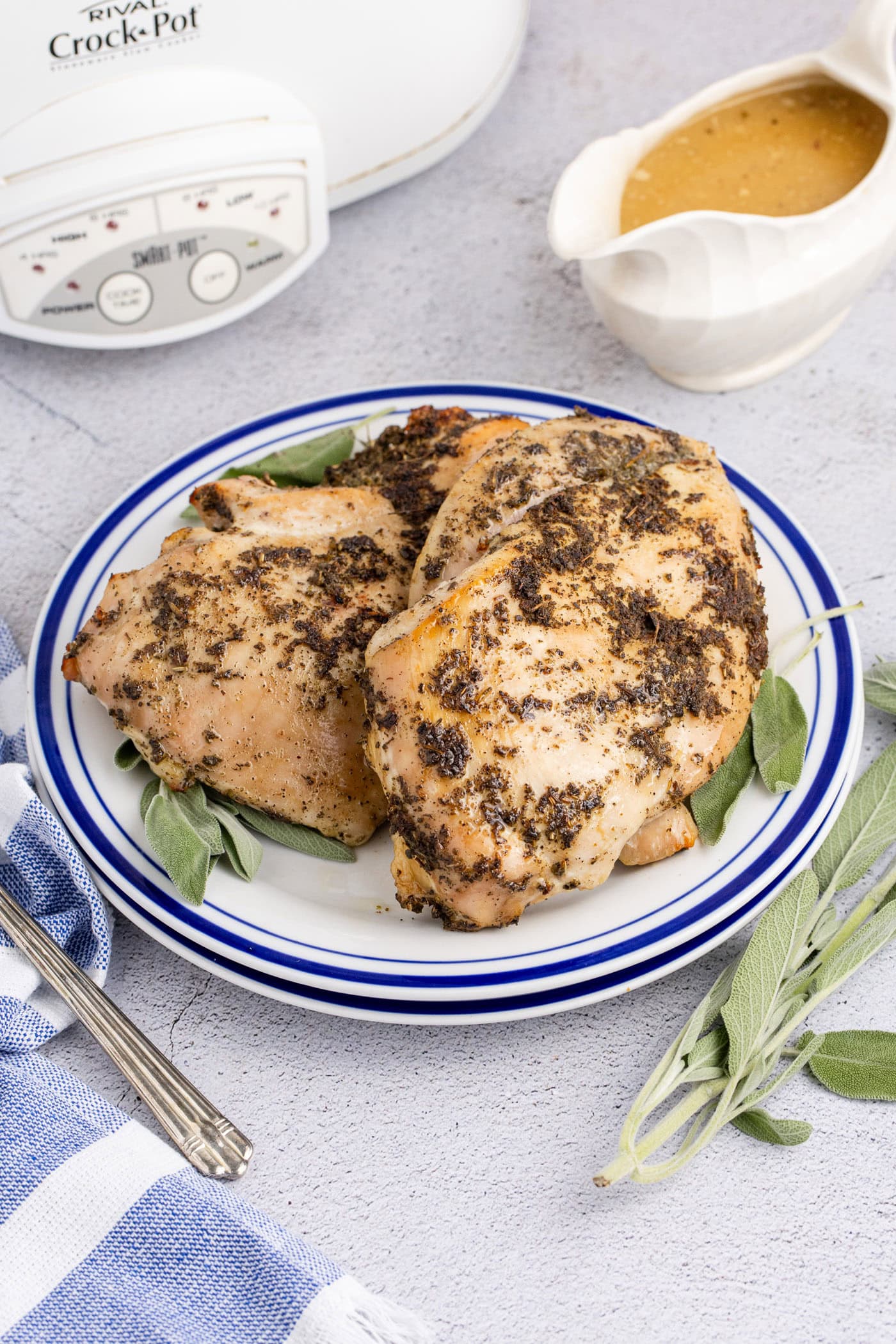 Crockpot Turkey Breast - Amanda's Cookin' - Thanksgiving
