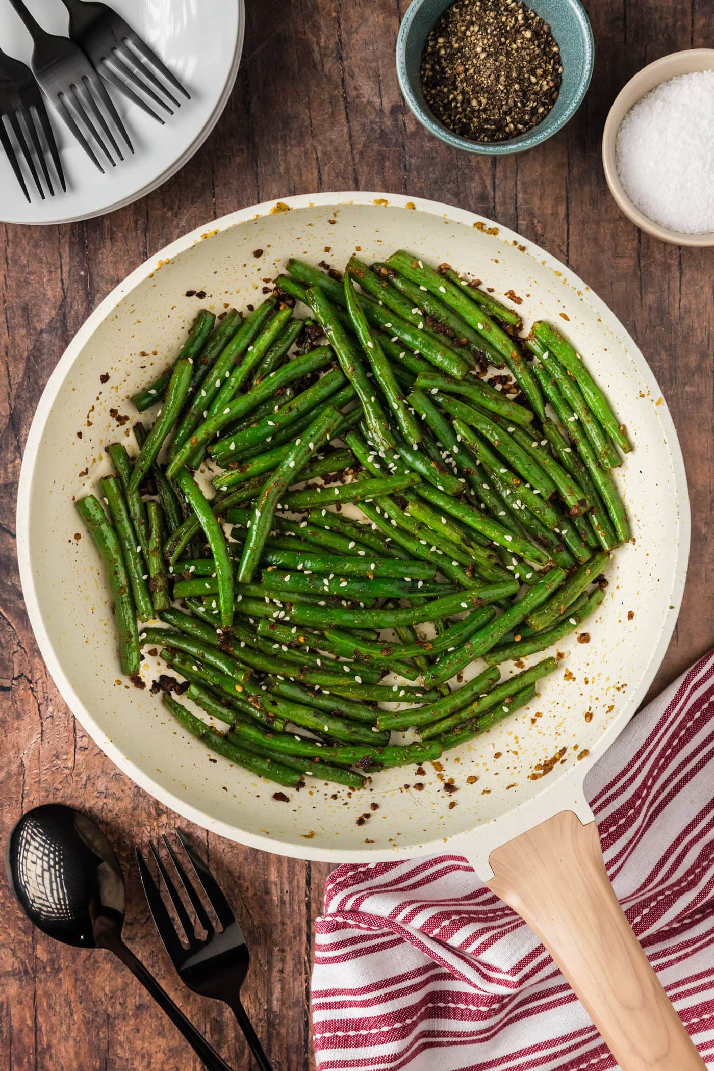 Sauteed Green Beans - Amanda's Cookin' - Vegetables